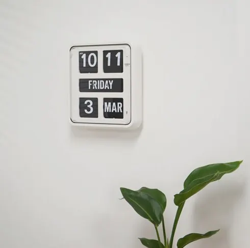 TWEMCO Big Calendar Flip Wall Clock with Chinese Text - White Case ...