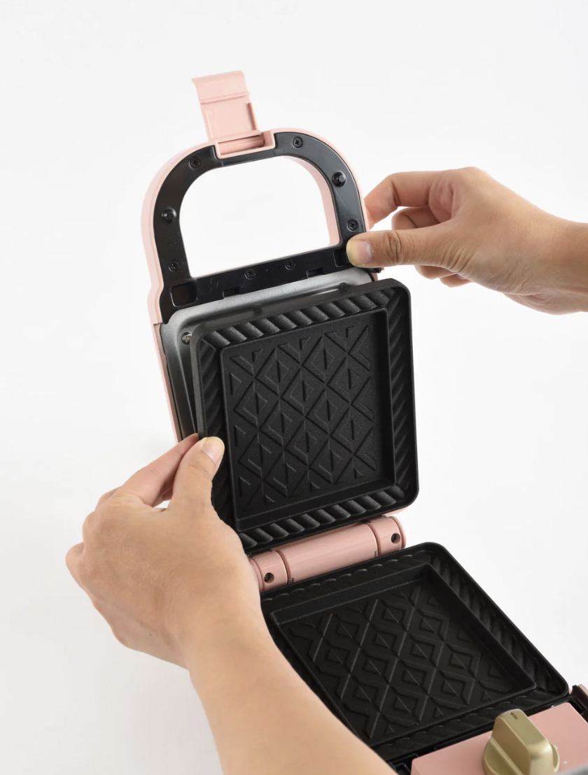 BRUNO Single Hot Sand Maker - Pale Pink, BRUNO Hotplates | HipVan