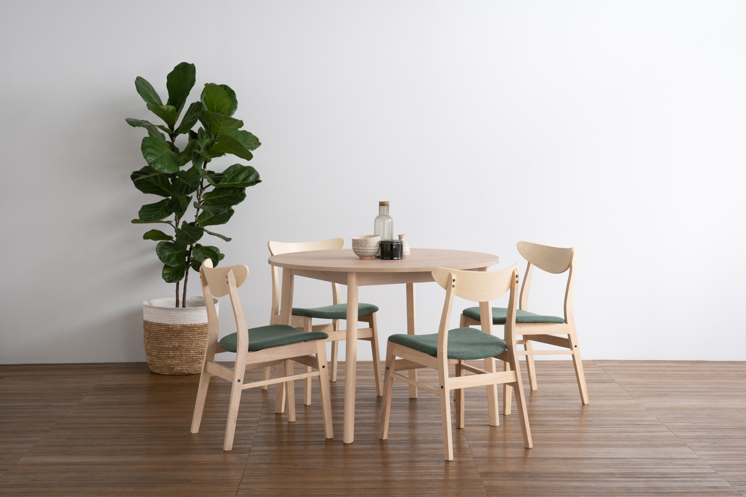 Sergio Round Dining Table 1m - Milk Oak, HV Basic Dining Tables ...