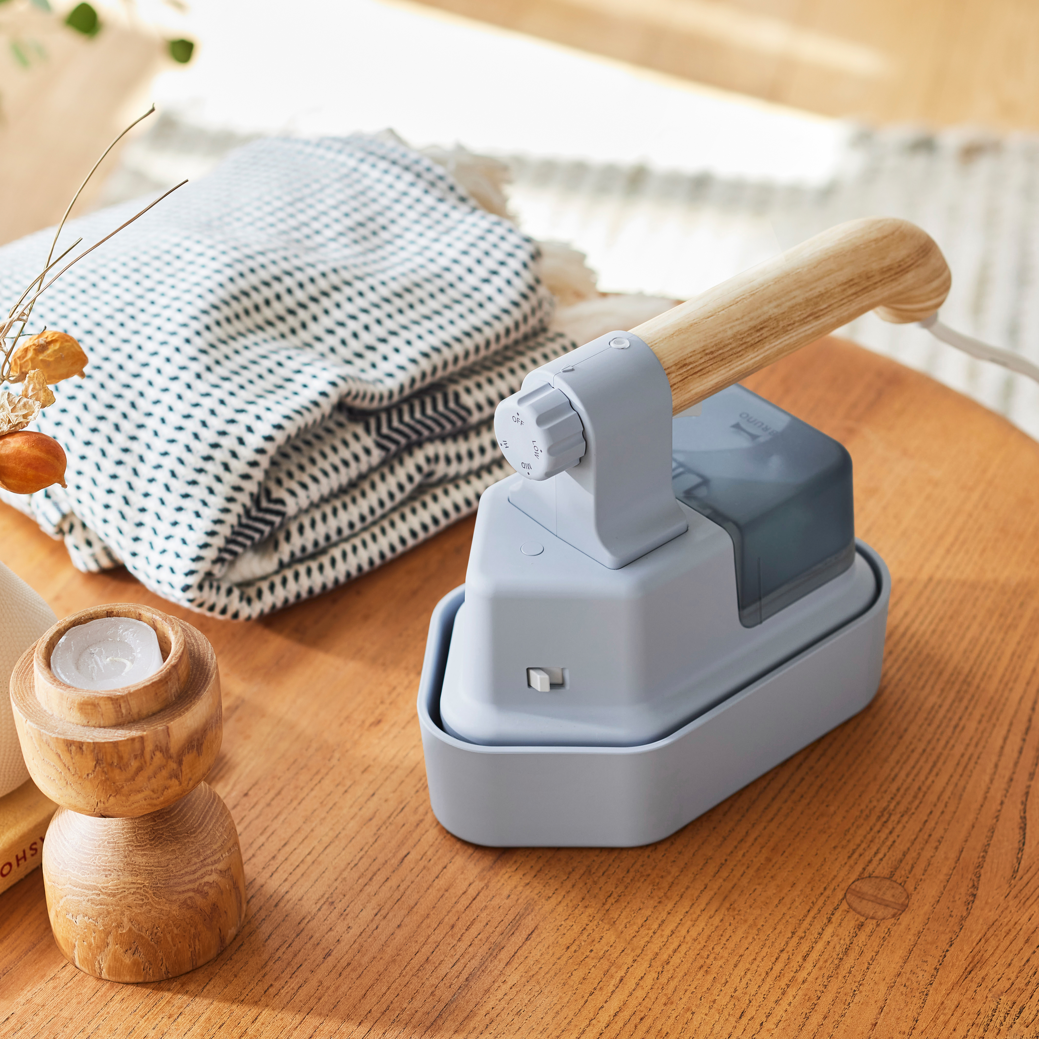 BRUNO Handy & Press Steamer - Blue Grey, BRUNO Hotplates | HipVan